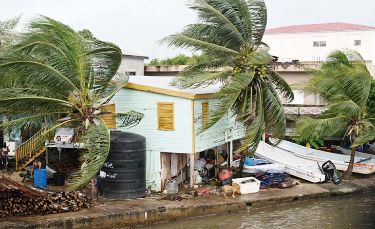 Lisa se degradó a tormenta tropical en Belice - HONDU NEWS HNN
