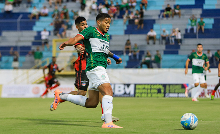 La “Máquina” arrolla al Choloma y sigue de escolta - HONDU NEWS HNN